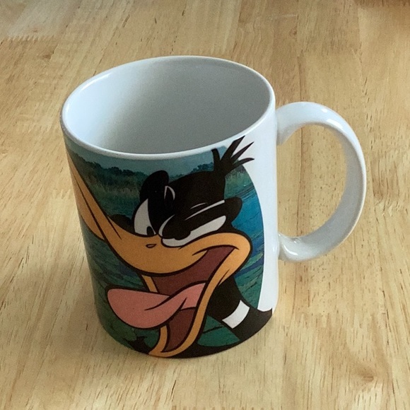 Disney | Kitchen | Disney Daffy Duck Coffee Mug Good Condition | Poshmark
